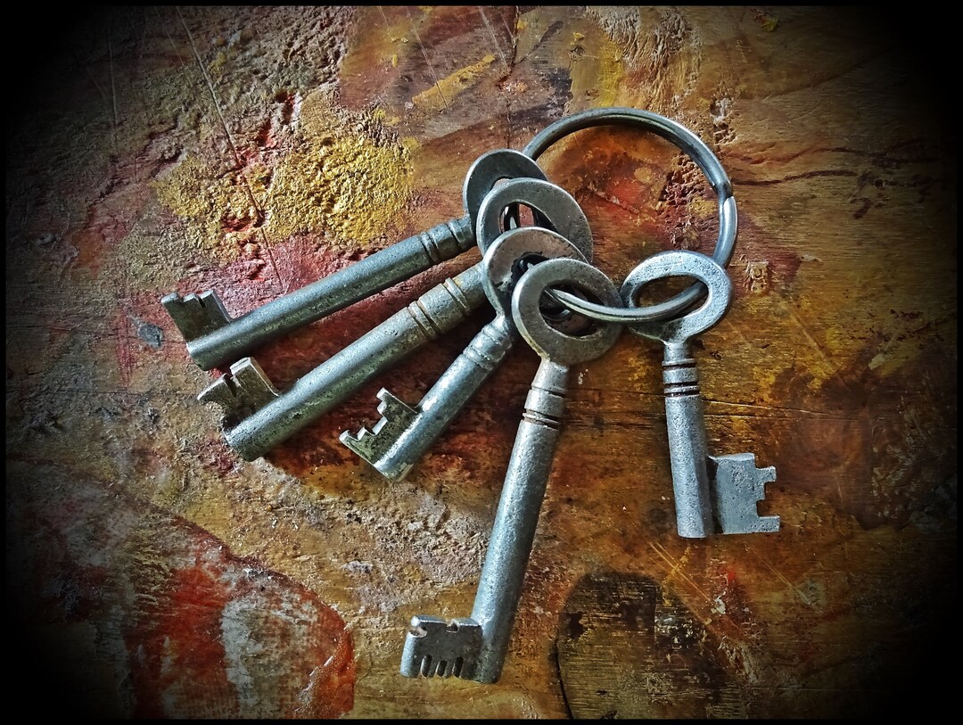 Antique Original Old Keys, Mix of 5 Small Keys, Deed Box Keys, NOT ...