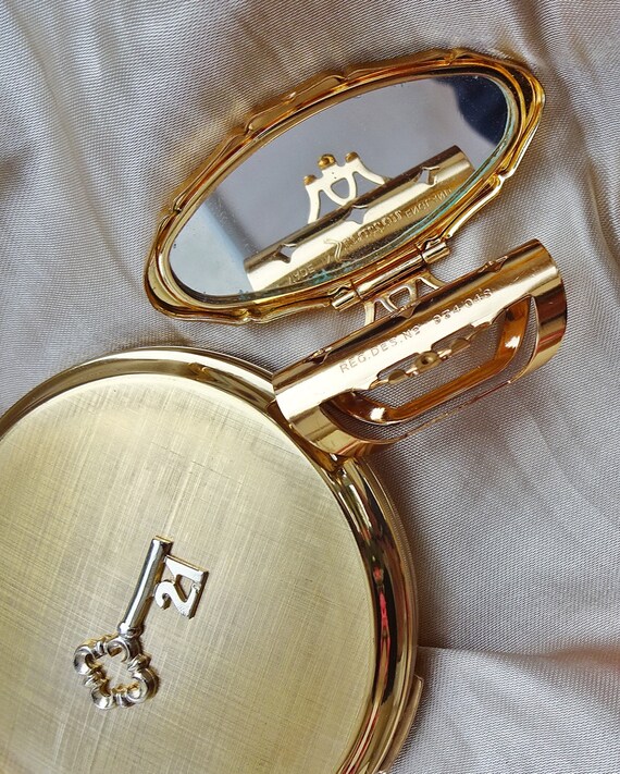 Vintage Compact, Lovely Stratton of London, Powder Co… - Gem
