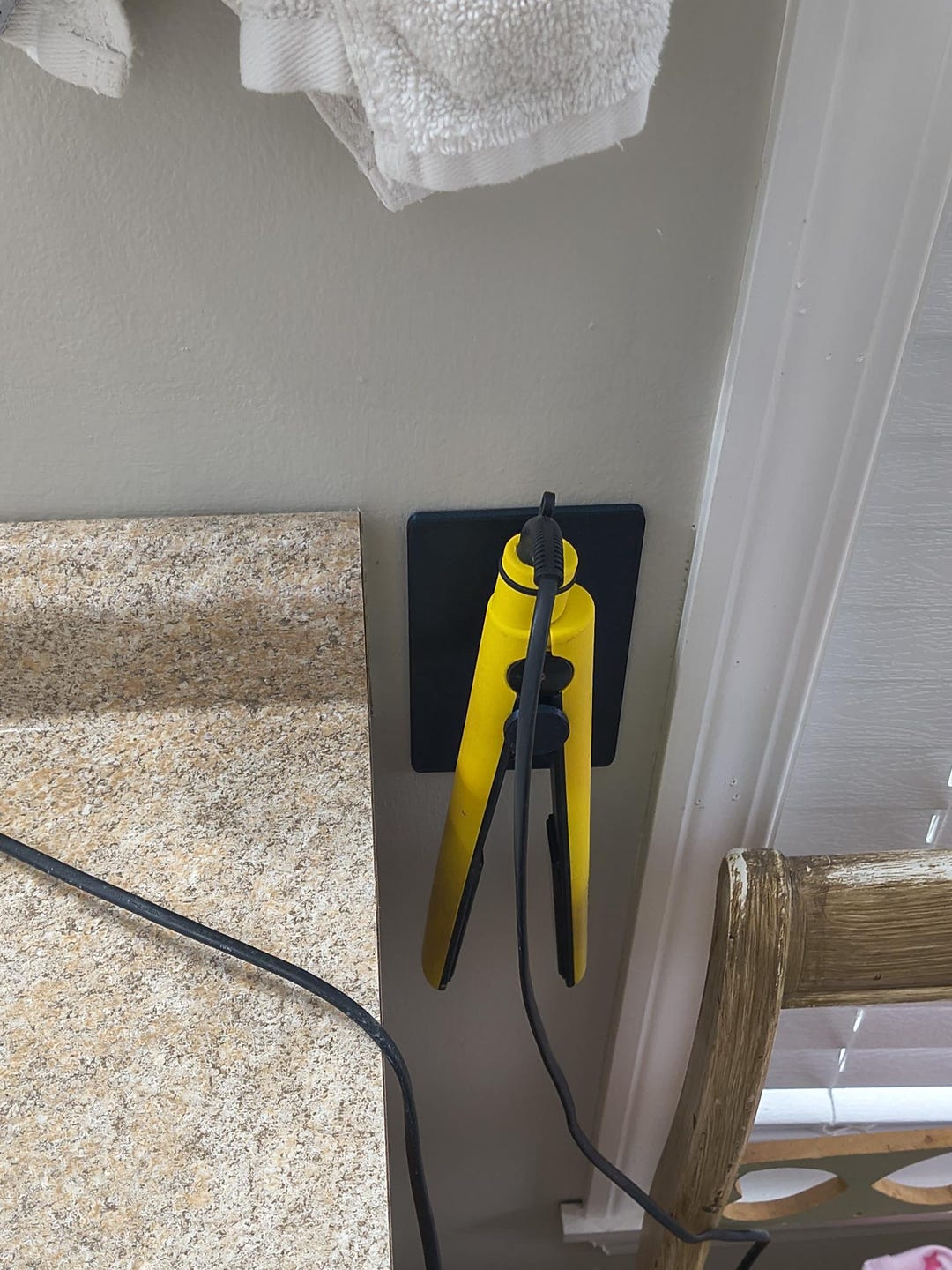 3D Printed Hair Straightener Wall Hanger - Etsy