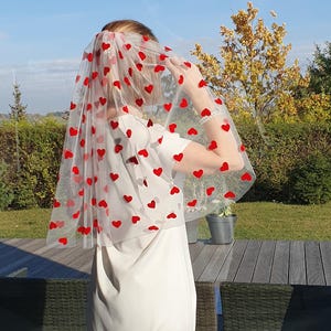 Red Heart Wedding Veil, Short Bridal Veil, Bachelorette Party Tulle ...