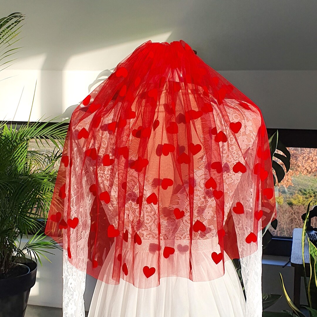 Red Heart Bachelorette Party Veil, Short Bridal Wedding Veil, Red Tulle ...