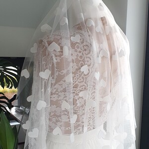 White Heart Wedding Veil, Short Bridal Veil, Red Tulle Headpiece ...