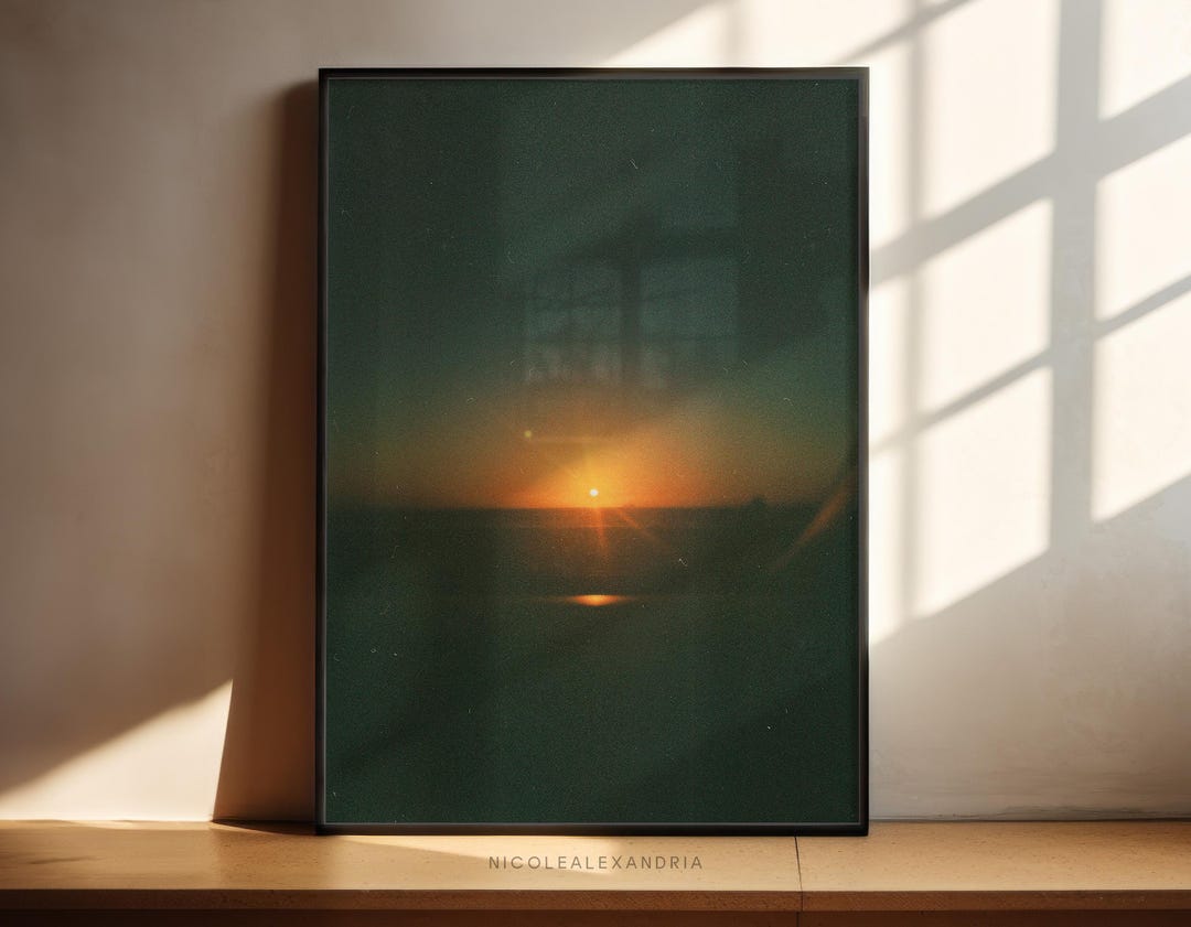 Retro Ocean Sunset Print: Grainy Vintage Wall Art (digital Download) - Etsy