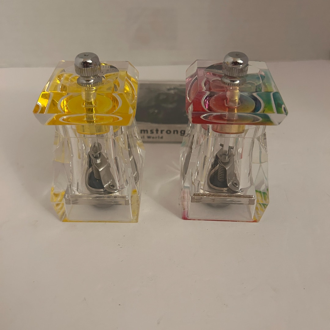 Vintage Acrylic Salt & Pepper Mills Set | Clear Lucite Grinders Yellow ...