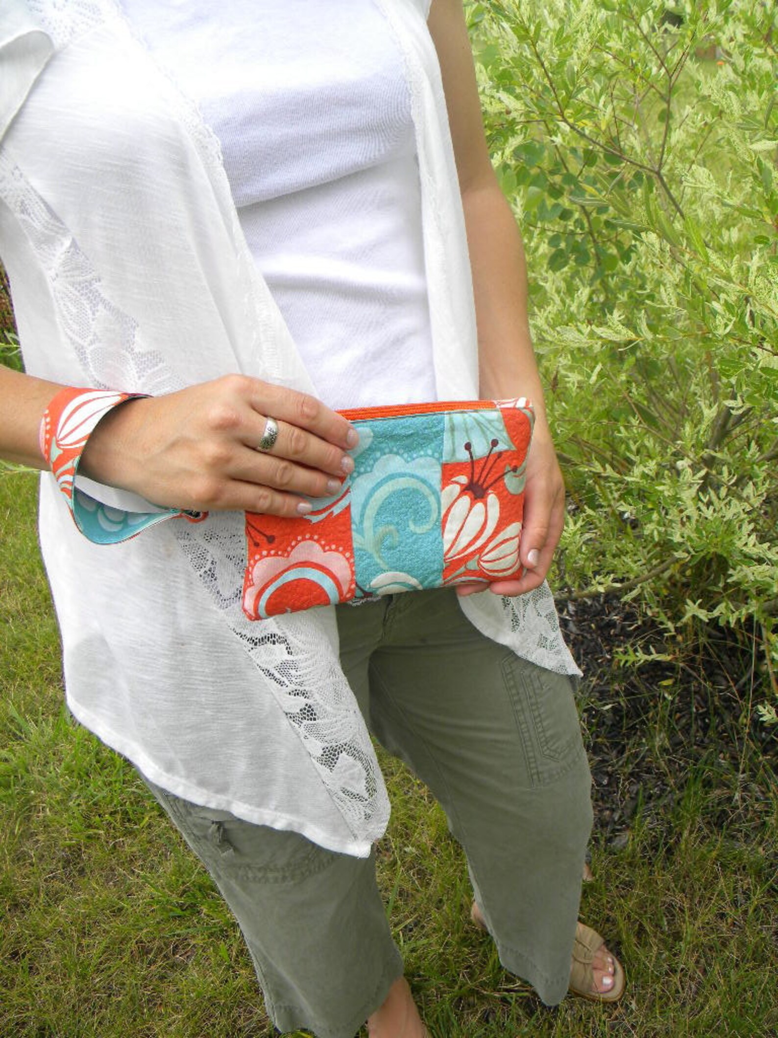 Wristlet PDF PURSE Sewing Pattern, Thumbprint Patterns, Clutch, Purse ...