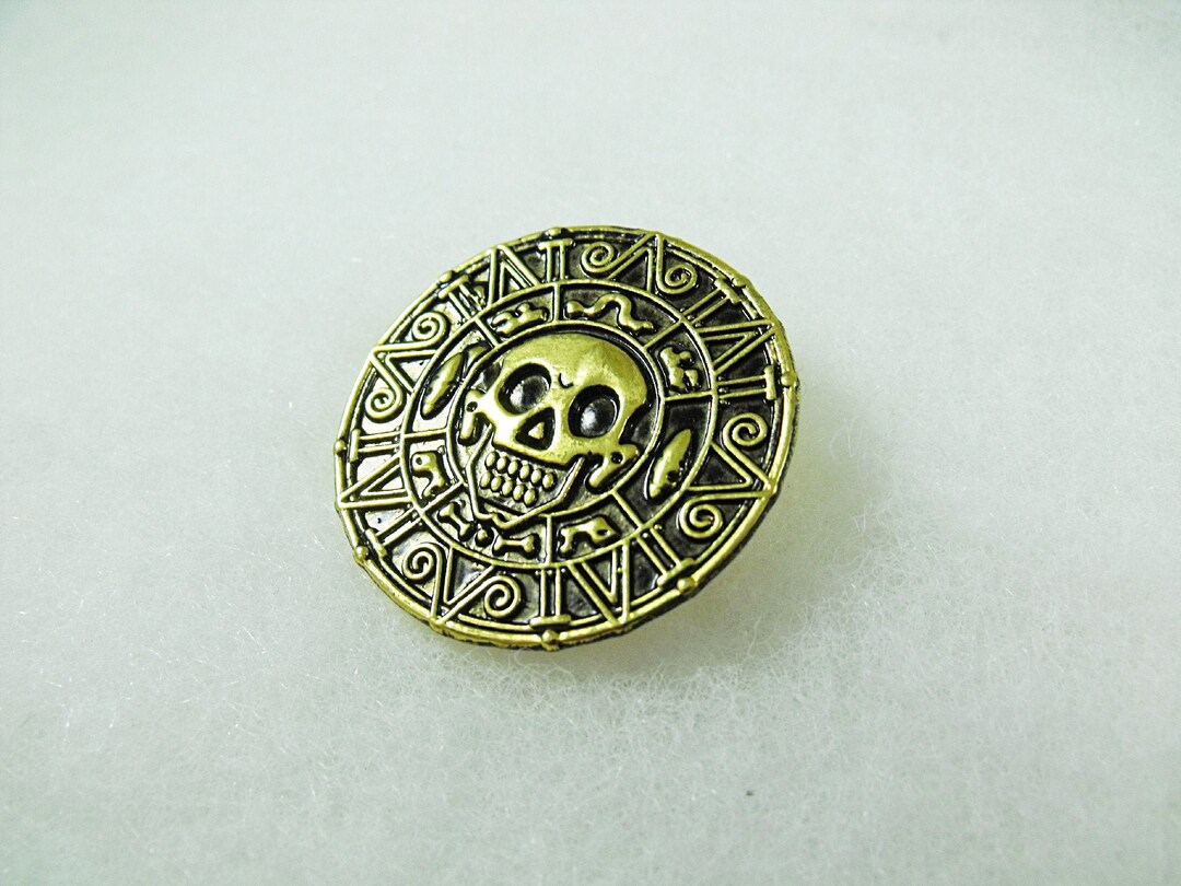 Gold Brooch Pin Pirate Brooch Pin Pirates of the Caribbean - Etsy UK