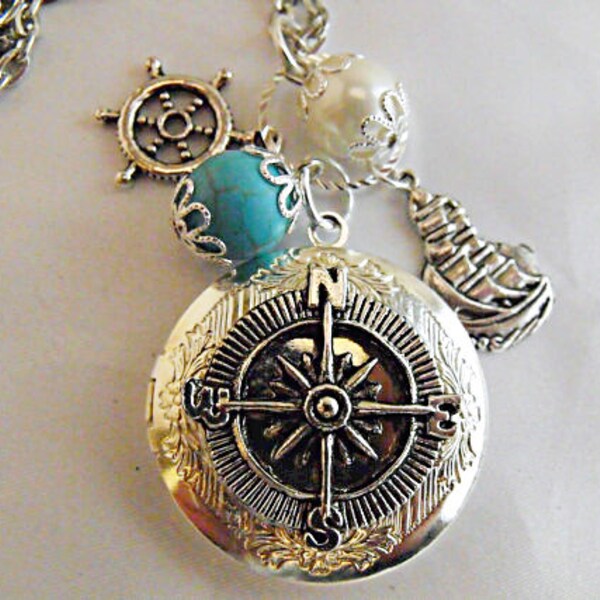 Compass Locket - Etsy