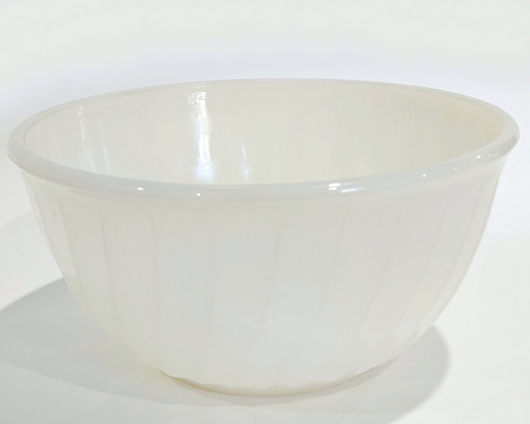 Fire-king ivory Swirl Mixing Bowl Medium Ivory Glass Ovenware Bakeware ...
