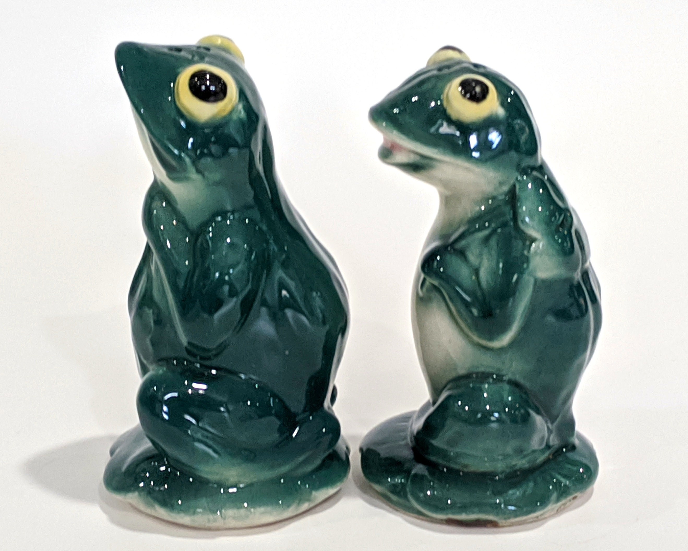 Salt Pepper Green Frogs Yellow Eyes Ceramic Salt Pepper Vintage ...
