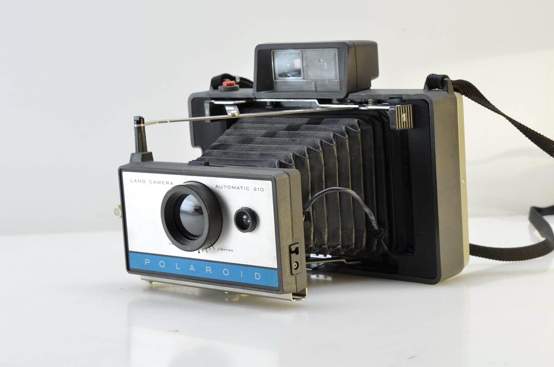 Vintage Polaroid 210 Land Camera Instant Film Classic, Very Clean ...