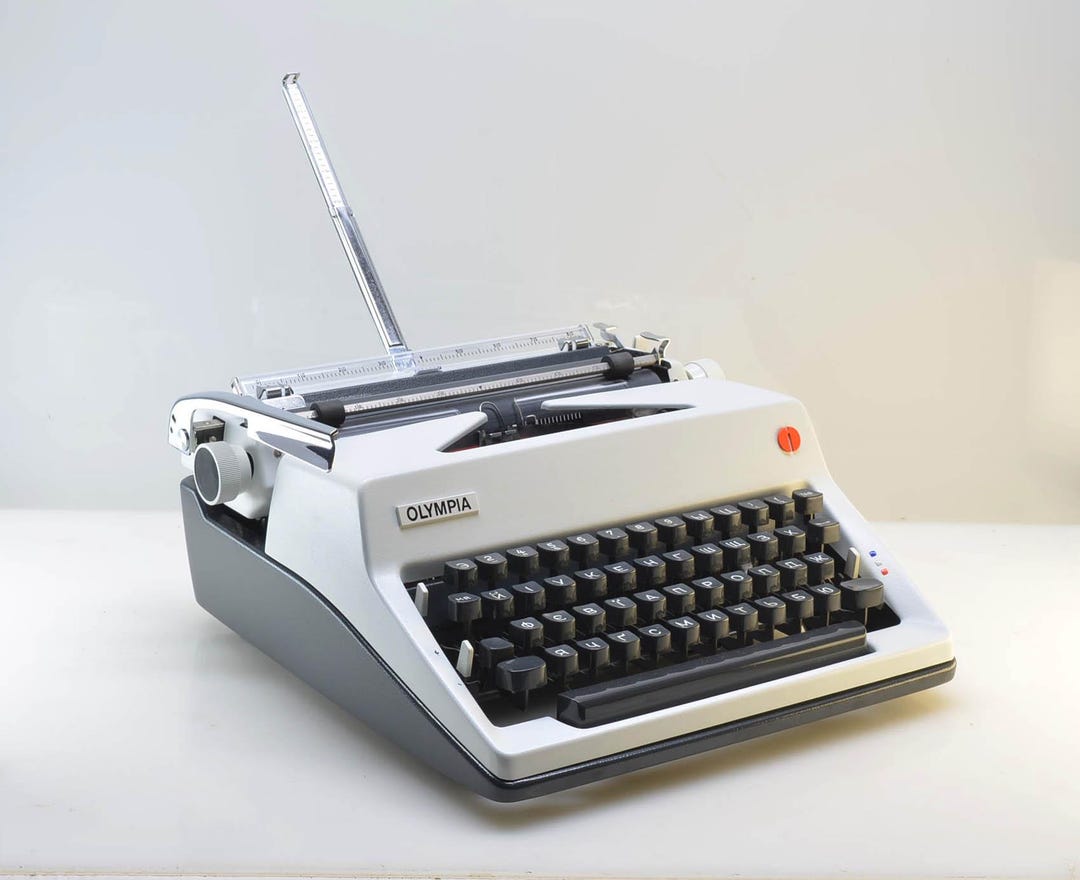 RARE 1975 Olympia SM9 Typewriter Ukrainian Ukraine Type, MINT Condition ...