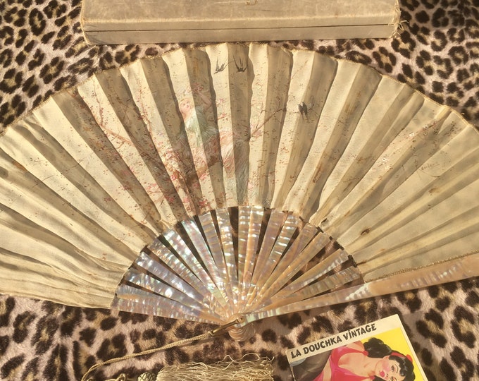 French Victorian 1800s Women FOLDING HAND FAN ~ Hand Painted Silk ...