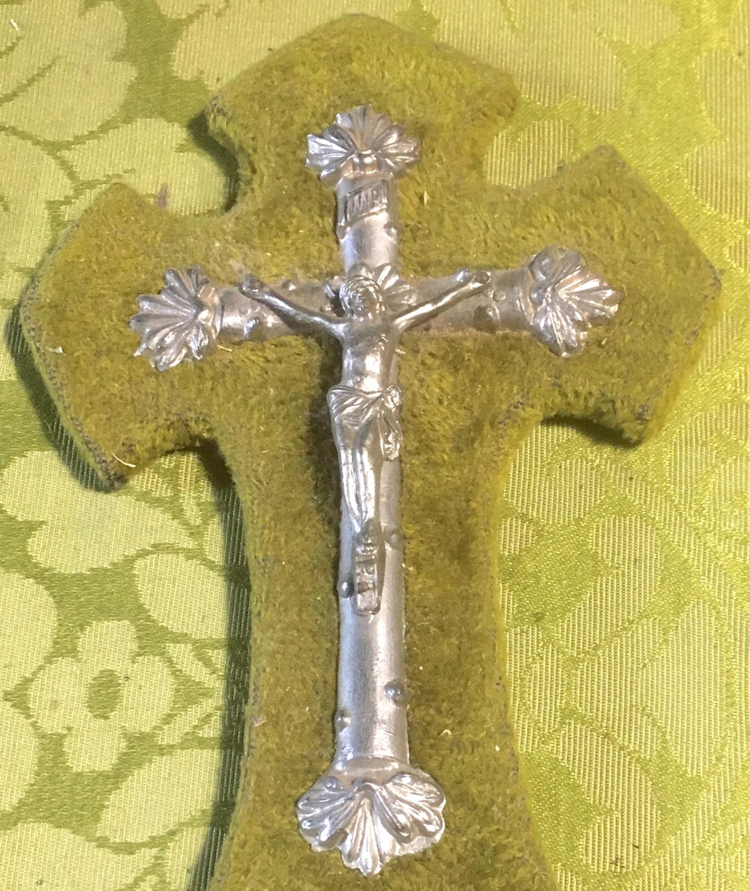 French Victorian 1800s Wall WATER FONT CRUCIFIX Jesus / Cross ~ Green ...