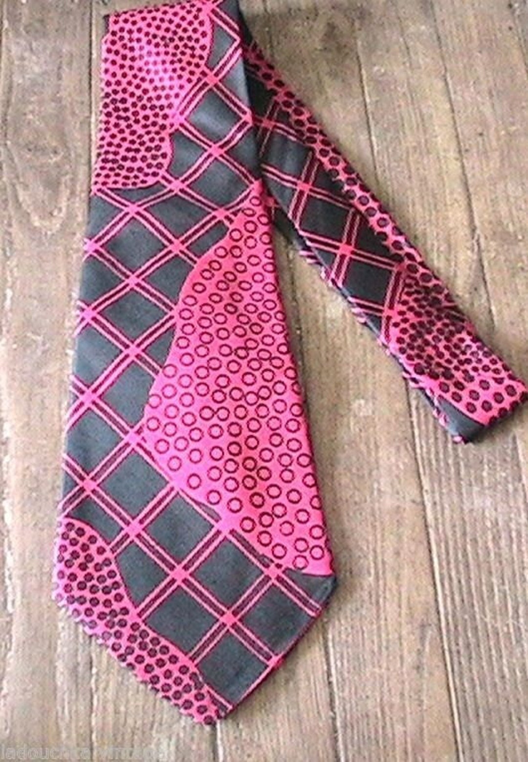Eye-catcher 1970s Men KIPPER WIDE NECKTIE Bold Black and Red - Etsy
