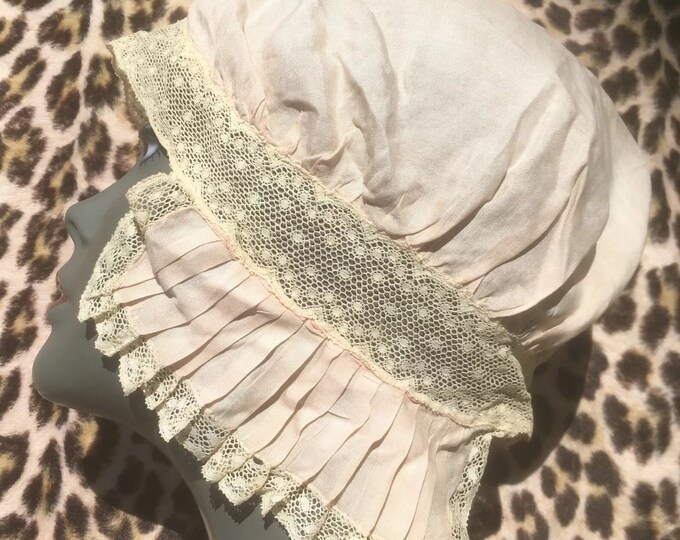 French Victorian 1800s Women Pleated NIGHT BONNET / HAT ~ Luxurious ...