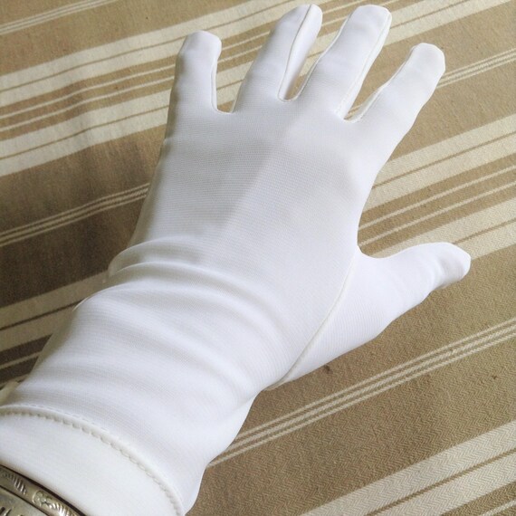 Cream evening gloves store