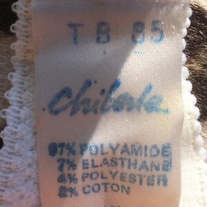 French 1970s WIRELESS FULL BRA White floral Lace Accents Boned Front ...