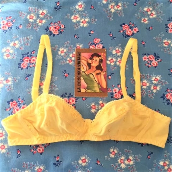 French 1970s Women Vintage Wireless Bra - Romantic Pa… - Gem