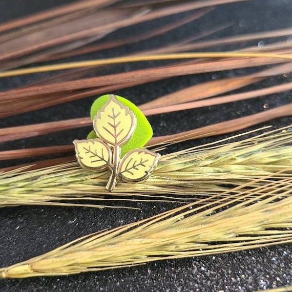 Poison Ivy Enamel Pin - Etsy