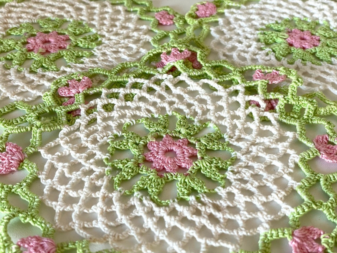 Set of 3 Vintage Crochet Doilies - Etsy