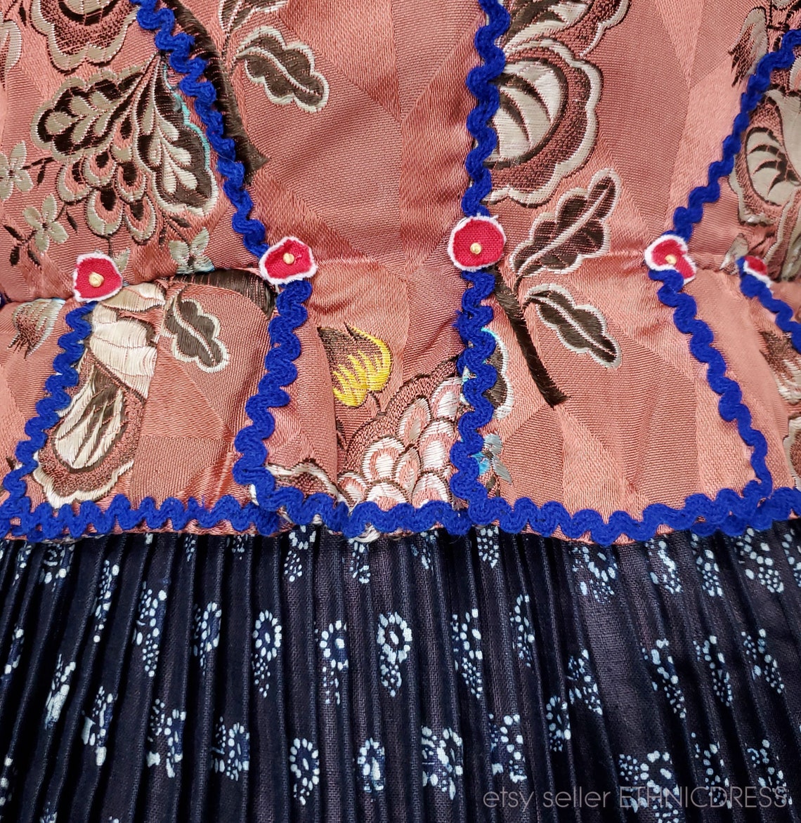 Vintage Rusyn Woman's Folk Costume From Velky Lipnik, Slovakia | Spis ...