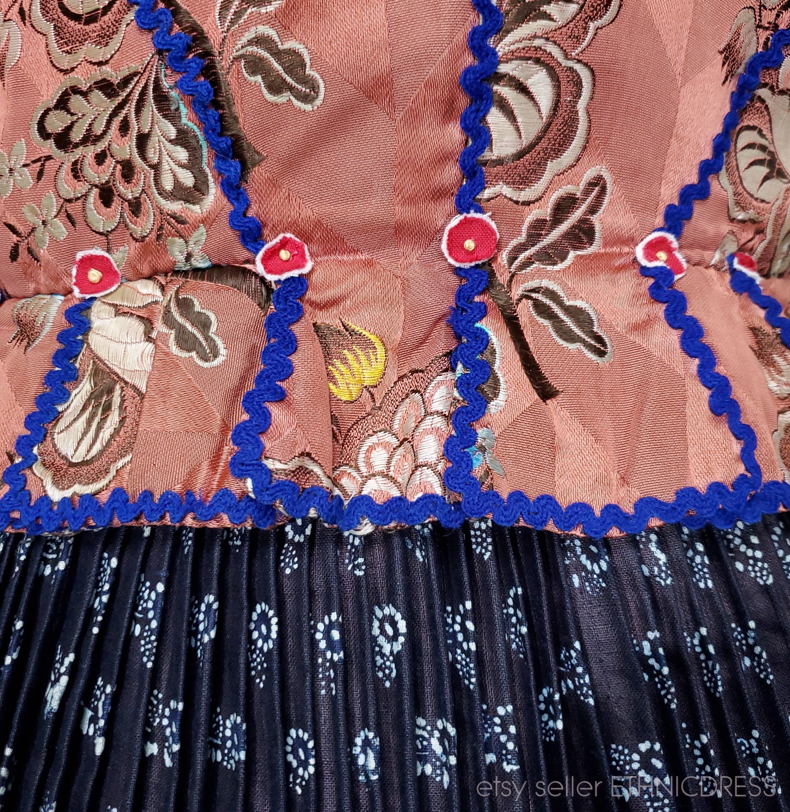 Vintage Rusyn Woman's Folk Costume From Velky Lipnik, Slovakia | Spis ...