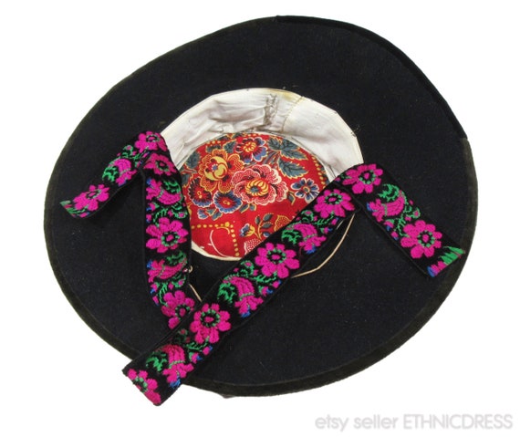 Vintage Swiss folk costume dress & hat from Val d'Her… - Gem