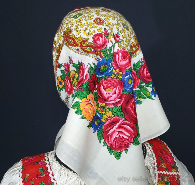 Vintage Rusyn Woman's Folk Costume From Velky Lipnik, Slovakia | Spis ...