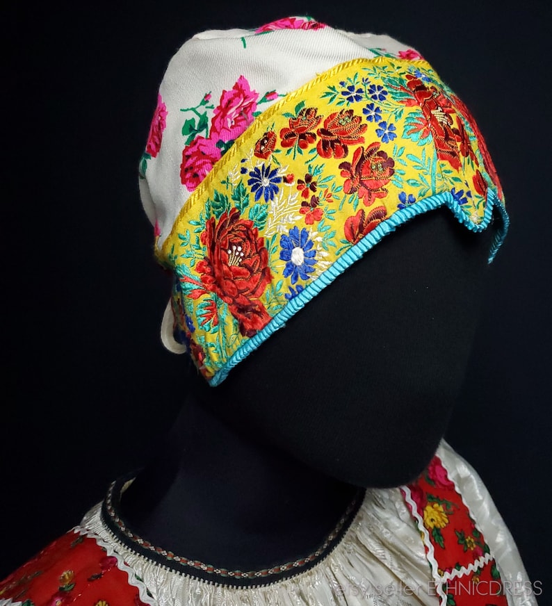 Vintage Rusyn Woman's Folk Costume From Velky Lipnik, Slovakia | Spis ...