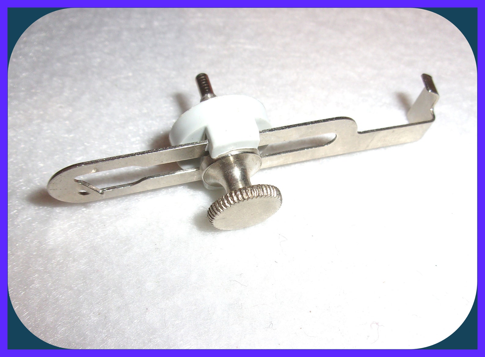 Vintage Original Singer 161172 Seam Guide, Seam Cloth Hem Guide, Thumb ...