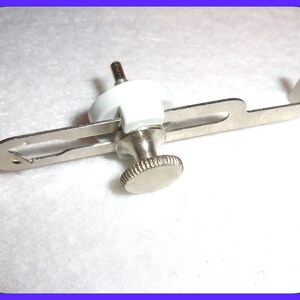 Vintage Original Singer 161172 Seam Guide, Seam Cloth Hem Guide, Thumb ...