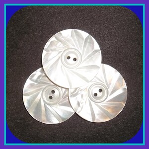 Hand Carved Buttons, Shimmering Mother of Pearl, White 2 Hole Spin ...