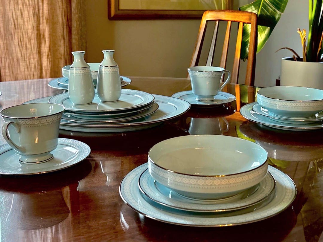 Noritake Wedding Veil Pattern 8004 China Dinnerware Set Vintage Blue ...