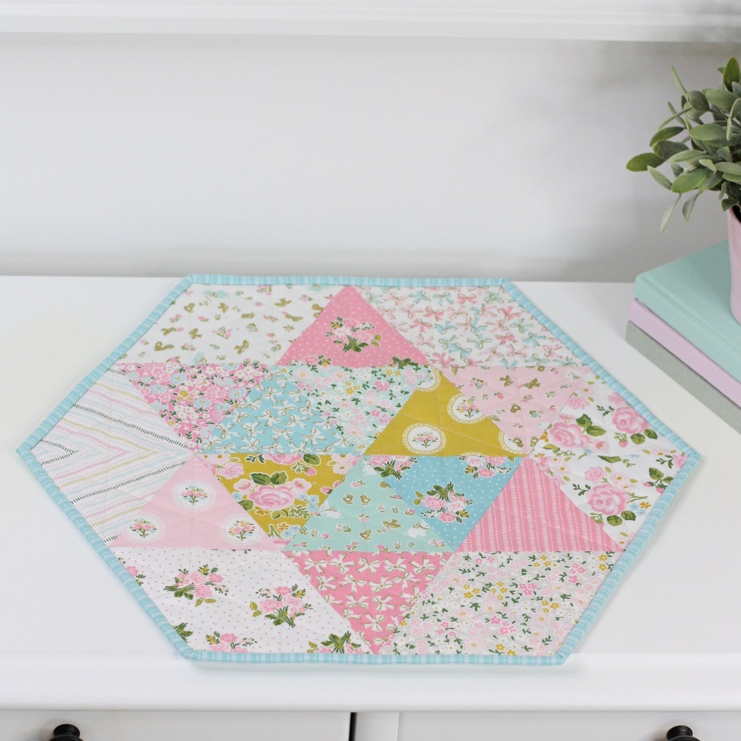 Splendid Star Table Topper PDF Sewing Pattern; Quilted Table Topper ...