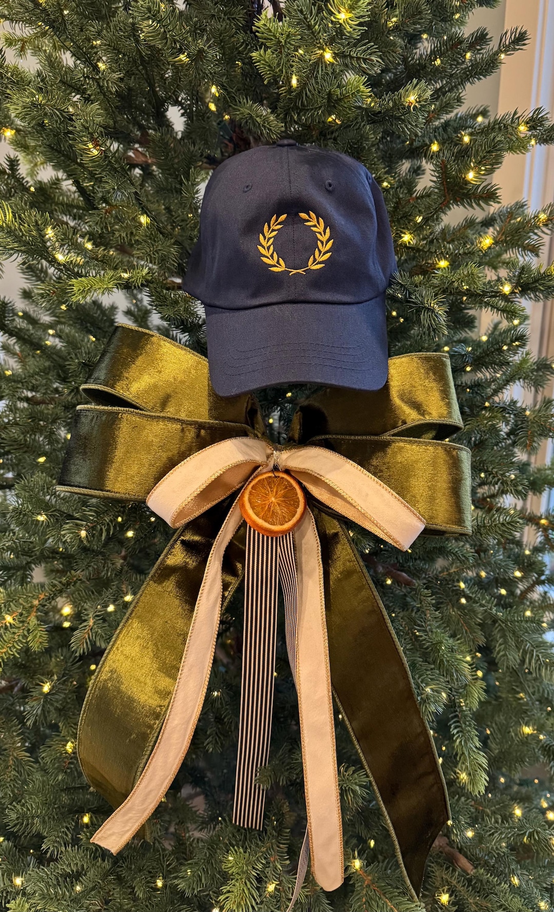 Laurel Wreath Embroidered Hat, Holiday Gift, Unisex Cap - Etsy