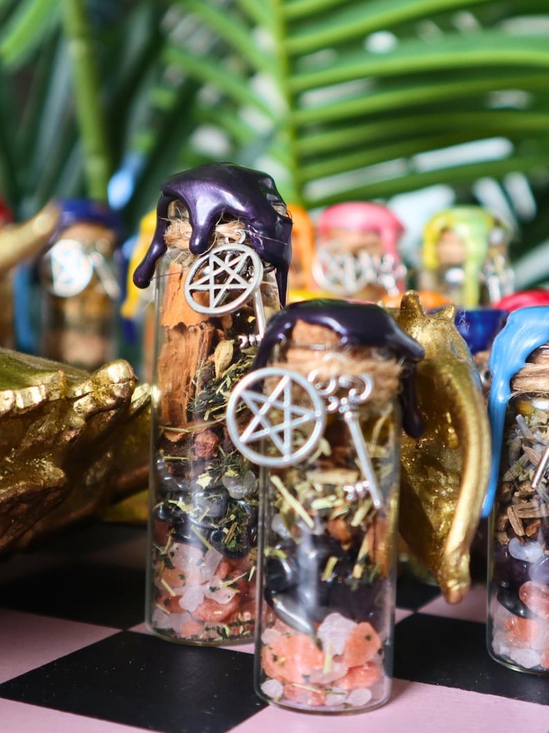 Protection Spell Jar for Witches | Cleansing, Transmutation - Etsy