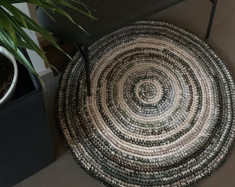 Beautiful Hand Crocheted Round Rug 45'' in Diameter | Etsy