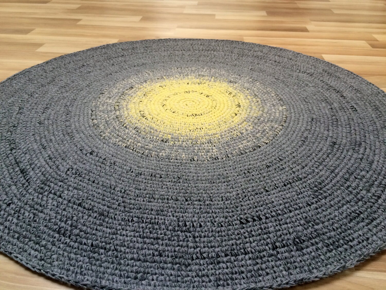 Beautiful Hand Crocheted Round Rug 45'' in Diameter | Etsy