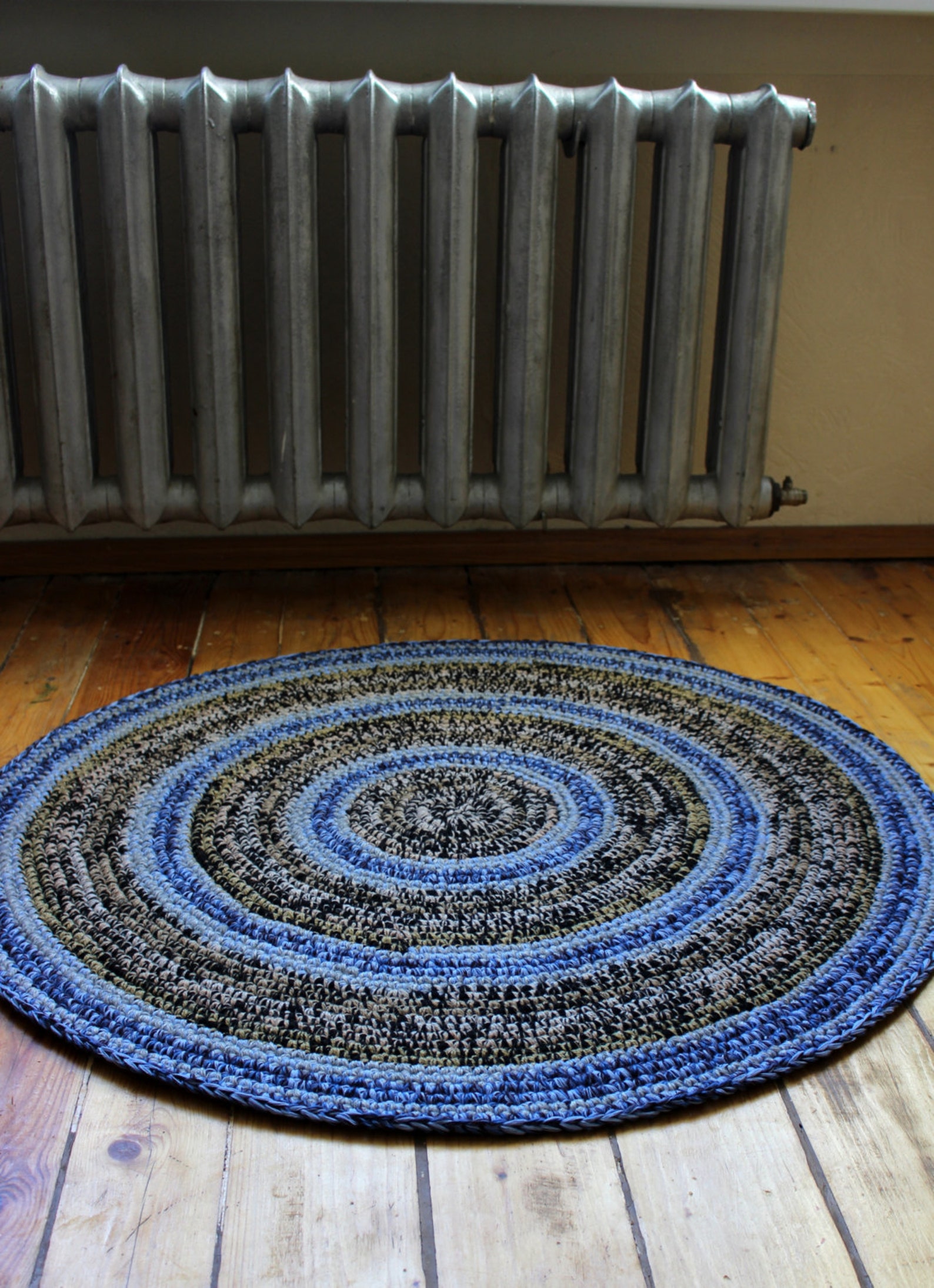 Hand Crochet Round Rug Beautiful Two Changing Shades Put in - Etsy