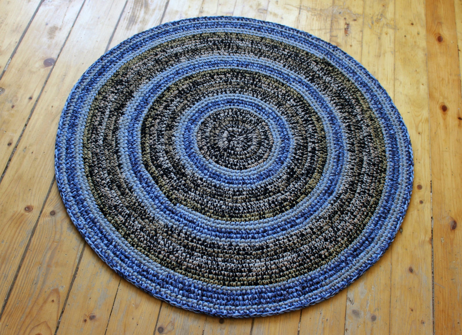 Hand Crochet Round Rug Beautiful Two Changing Shades Put in - Etsy