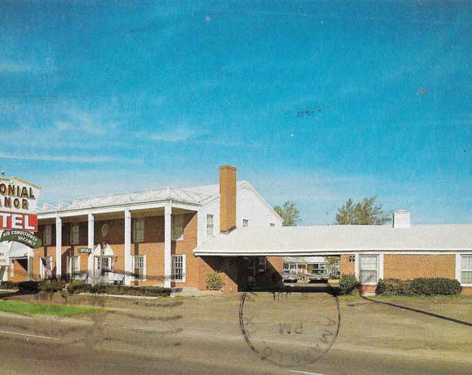 Colonial Manor Motel - Amarillo, Texas - 1969 Vintage Postcard - Etsy