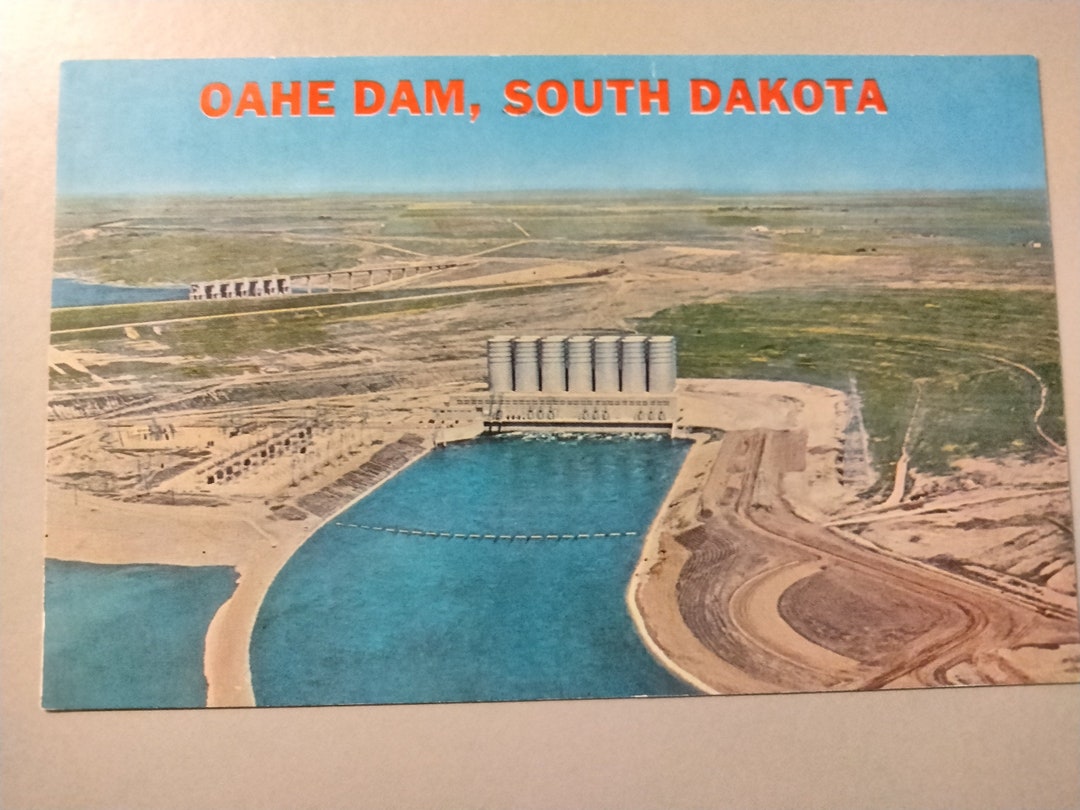 Oahe Dam at Pierre - World's Largest Earthen Dam - South Dakota ...