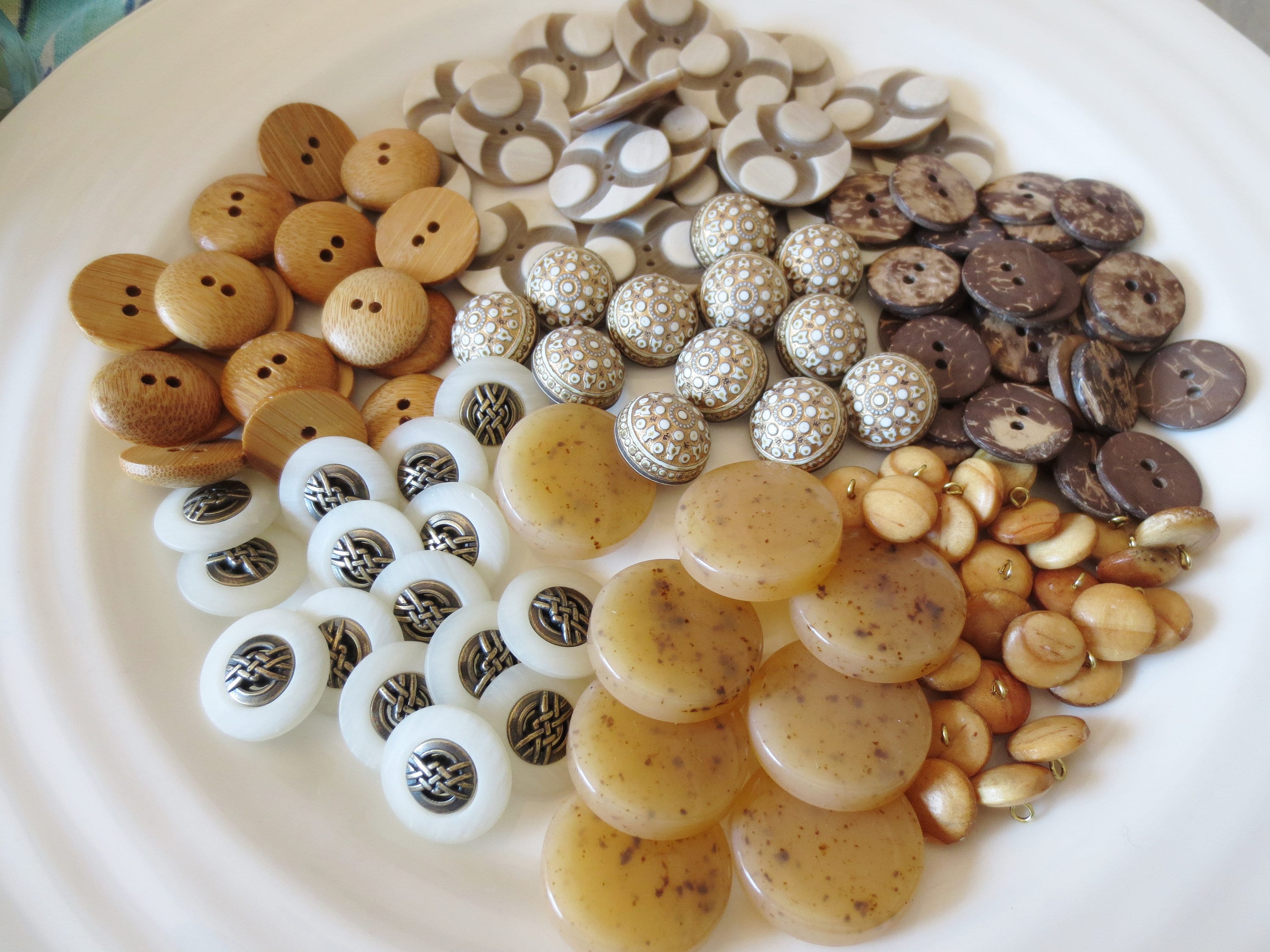 Bulk Buttons Assortment Boho Rustic Mix Brown Neutral 125 Pieces Sets ...