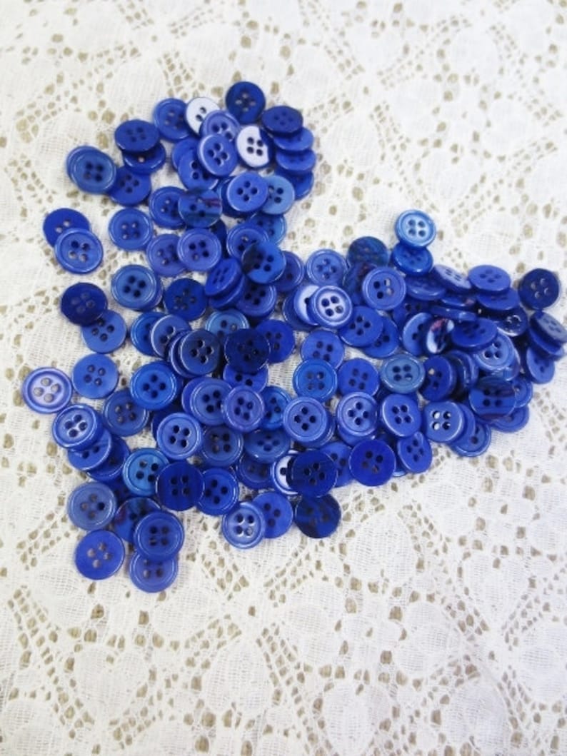 Small Blue Buttons Pearlized Bulk Lot 4 Hole 200 Pieces Indigo Tonal ...