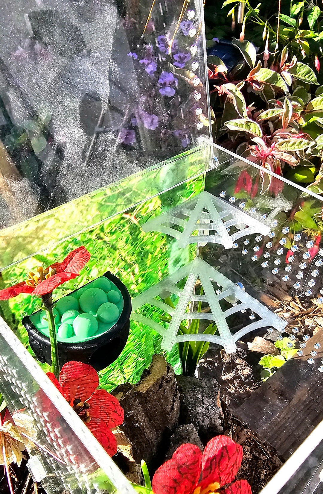 3D Printed Cauldron Hide and 2 Web Corner Ledges for Your Jumping ...