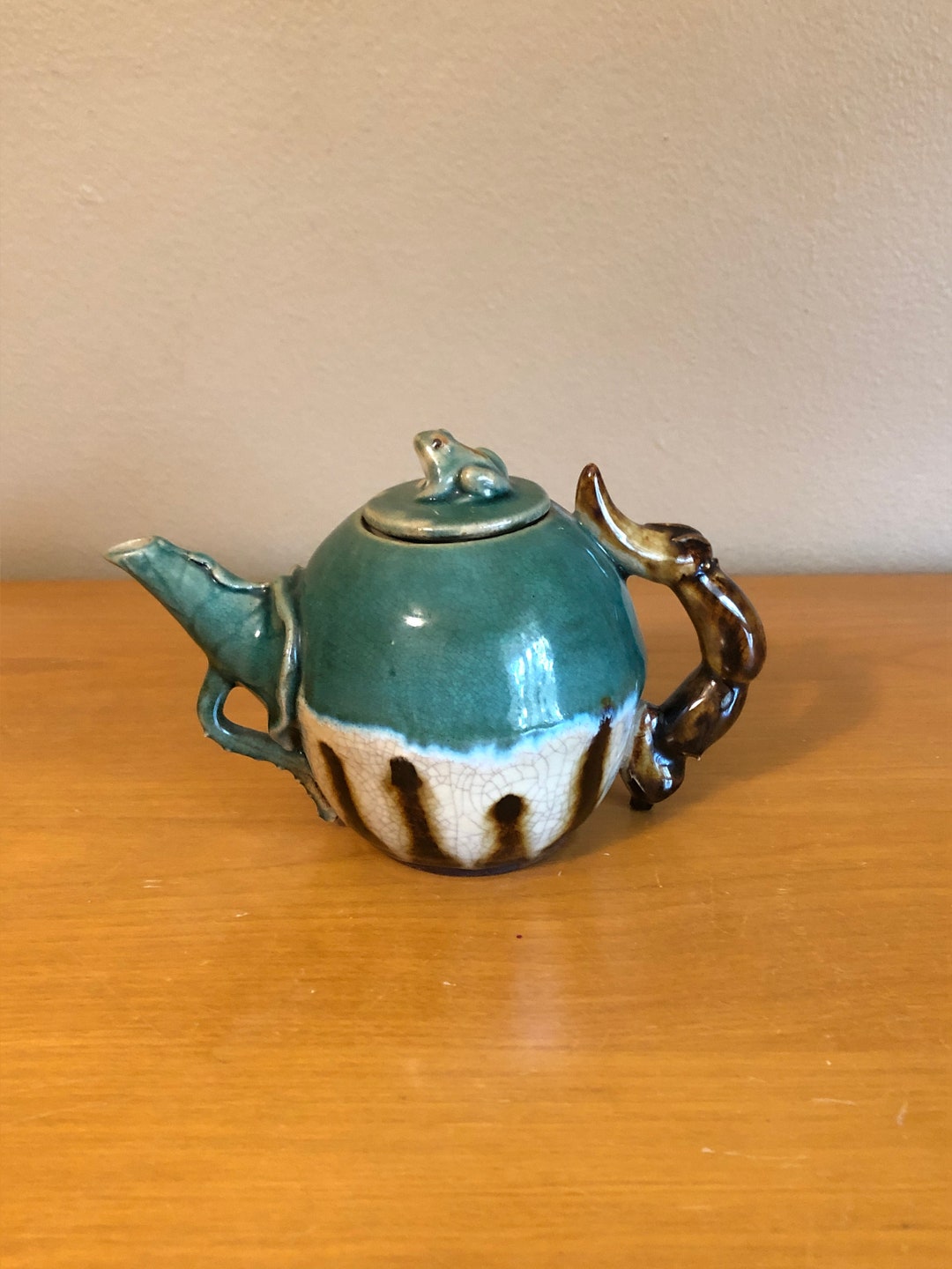 Vintage Majolica Style Teapot With Frog Finial Decorative Pottery - Etsy