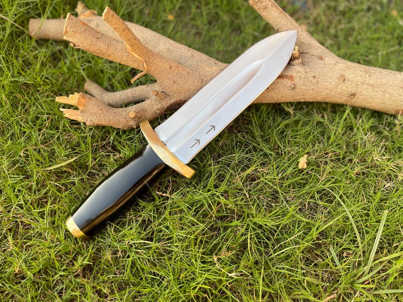 13'' Carbon Steel Anime Vinland Saga Thorfinn Dagger Knife: Rosewood ...
