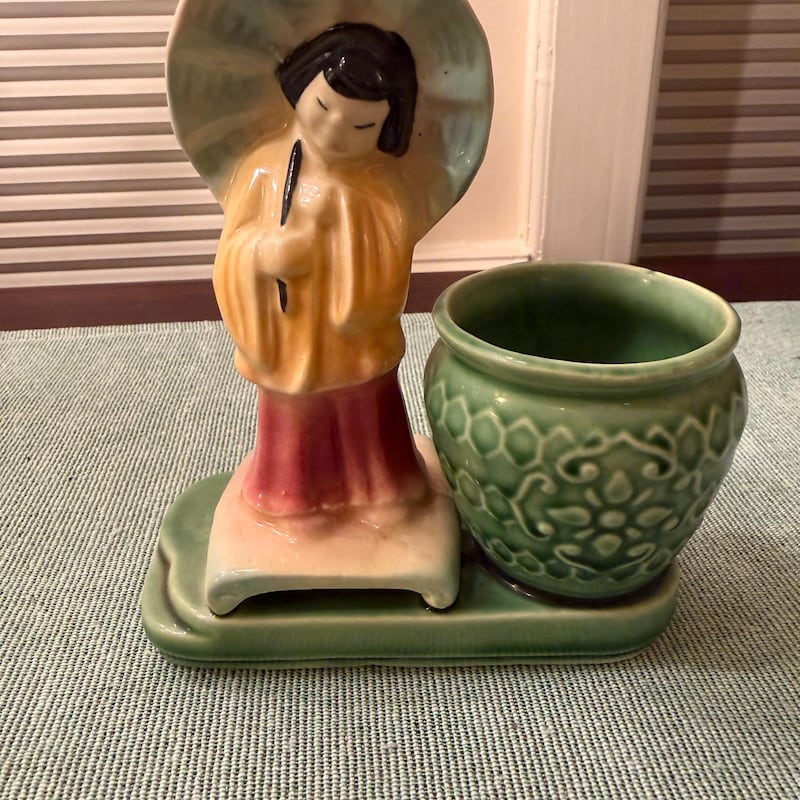 Shawnee Pottery Figurines - Etsy