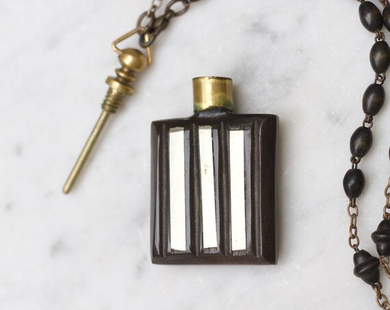 Poison Bottle Necklace - Art Deco Cow Horn Black Snuf… - Gem
