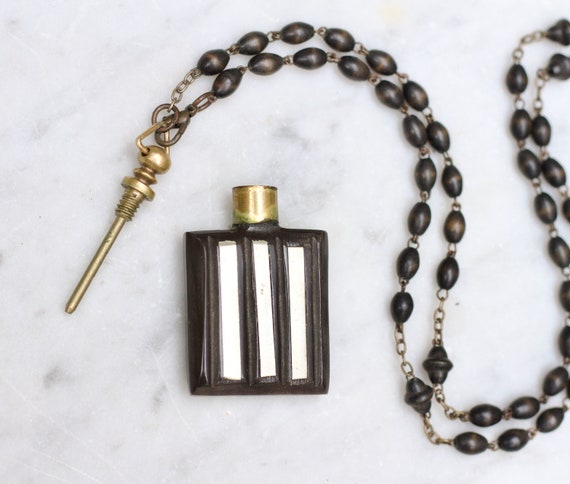 Poison Bottle Necklace - Art Deco Cow Horn Black Snuf… - Gem